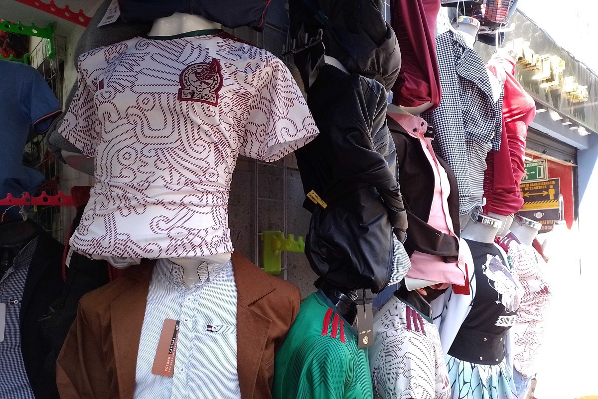 Playeras piratas de la Selección Mexicana se venden hasta en 480 pesos ...