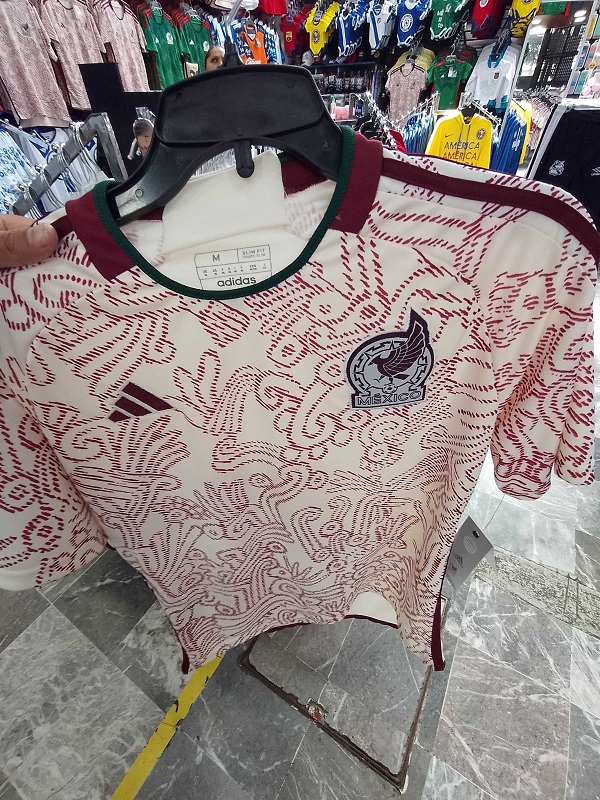 Playeras piratas de la Selección Mexicana se venden hasta en 480 pesos ...