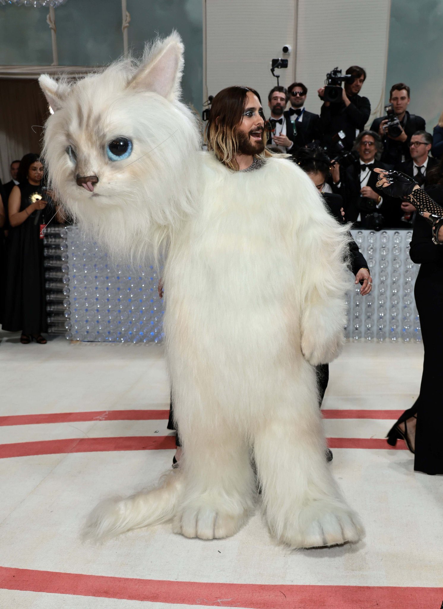 Jared Leto en la Met Gala: Estas son las mejores fotos de su botarga de ...
